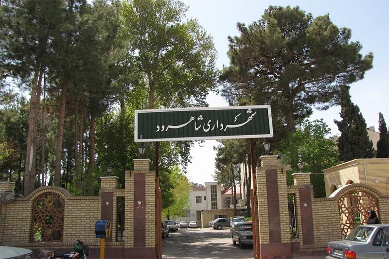 کتک‌زدن یک شهروند توسط ماموران شهرداری + فیلم